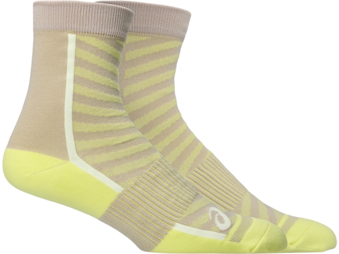 ROAD QUARTER | Unisex | Mineral Beige/Huddle Yellow | Socks | ASICS ...
